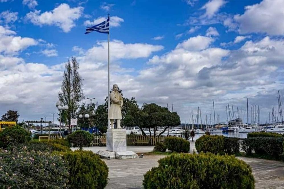 Ο Πολιτιστικός Σύλλογος "Πρέβεζα" για την τοποθέτηση της προτομής του ...
