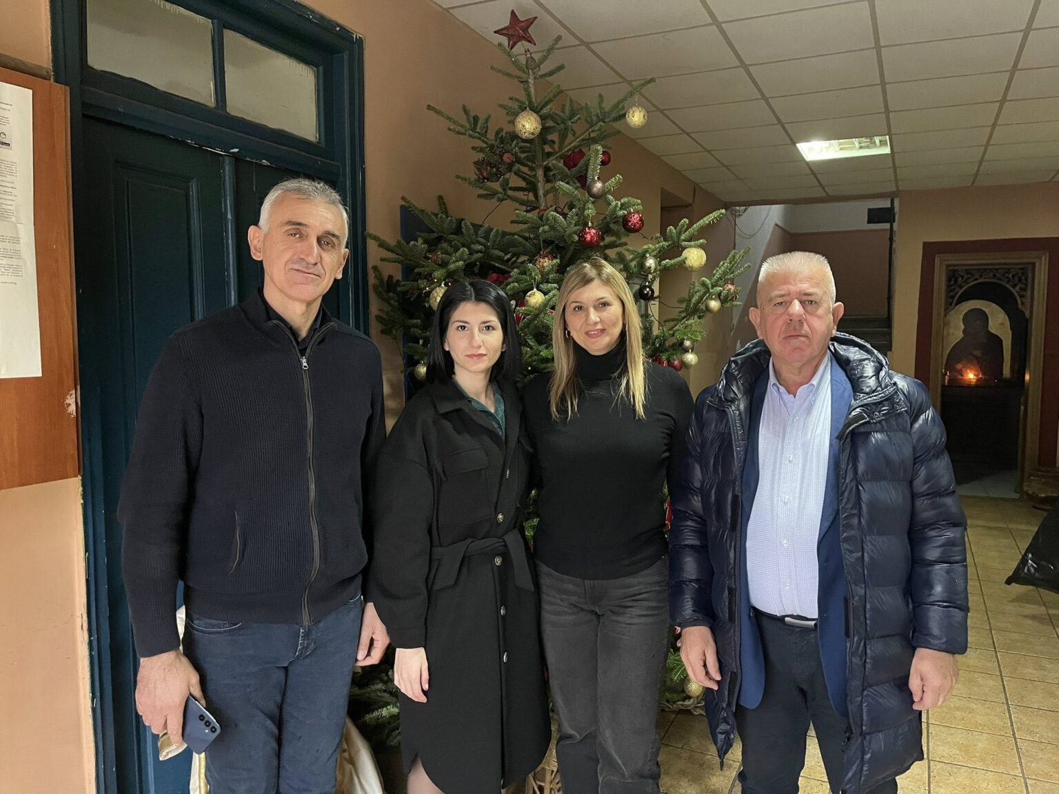 Εορταστικές επισκέψεις και μήνυμα στήριξης από τη ΔΕΕΠ Νέας Δημοκρατίας ...